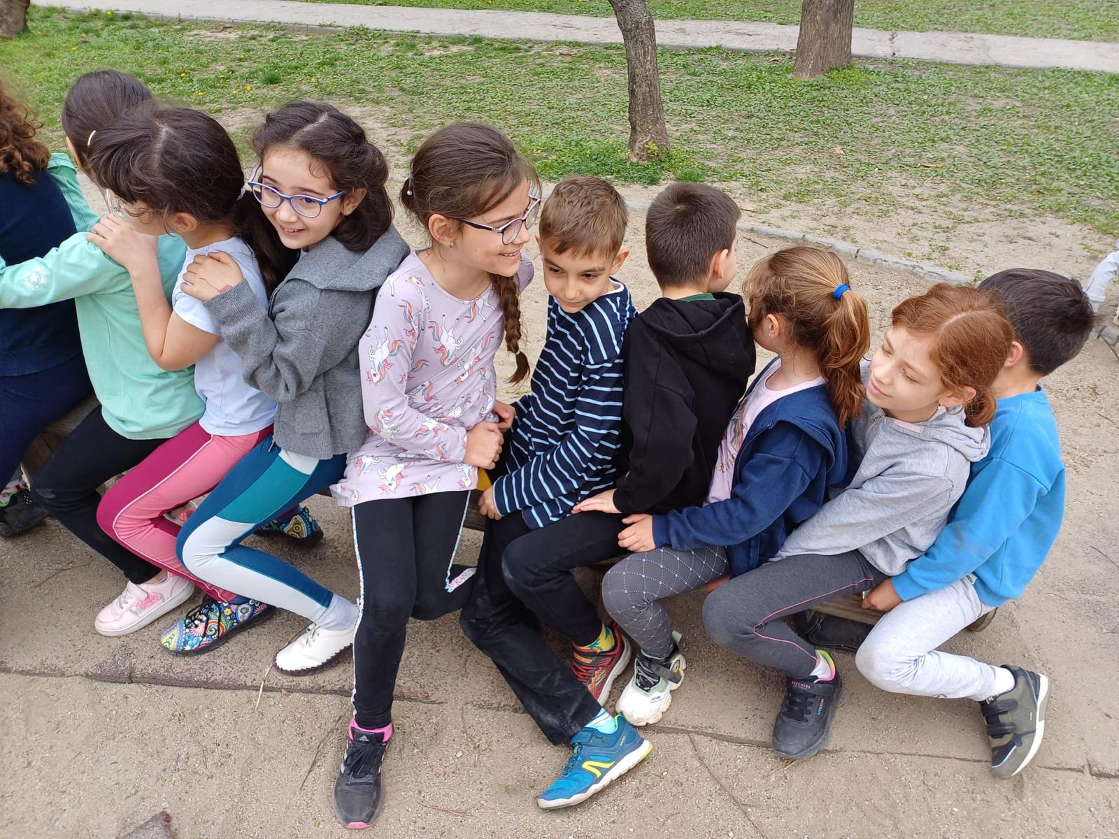 Şcoala de vară 2024. 9 săptămâni tematice pline de veselie şi educaţie ...